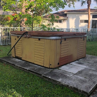 Jack's Junk Removal Fort Lauderdale | Cleanouts & Trash Cleanup